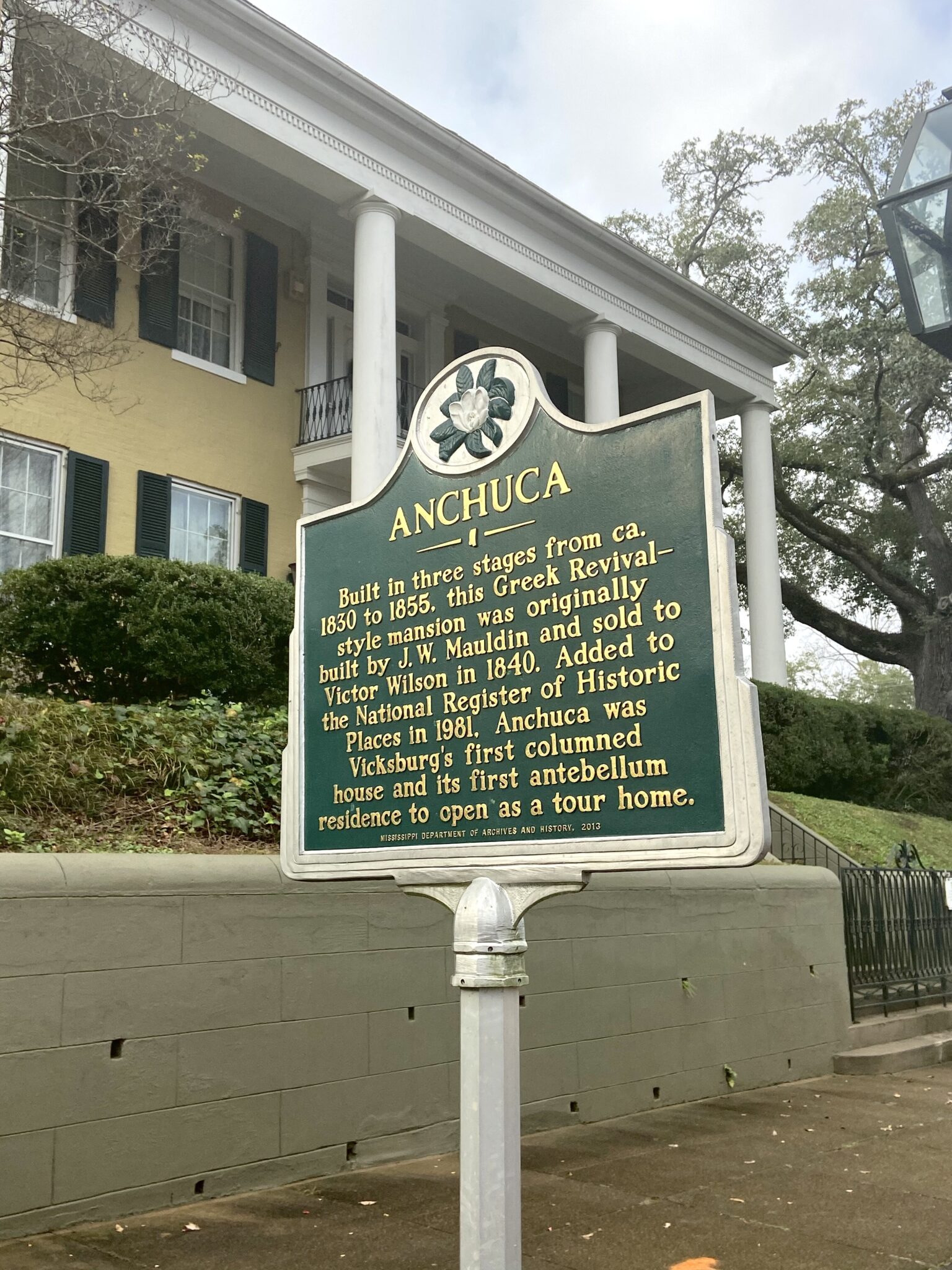 Anchuca Historic Mansion and Inn, a Historic Antebellum Bed and ...