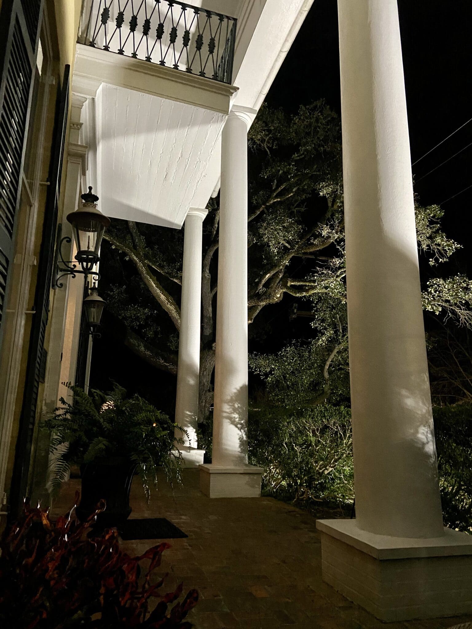 Anchuca Historic Mansion and Inn, a Historic Antebellum Bed and ...