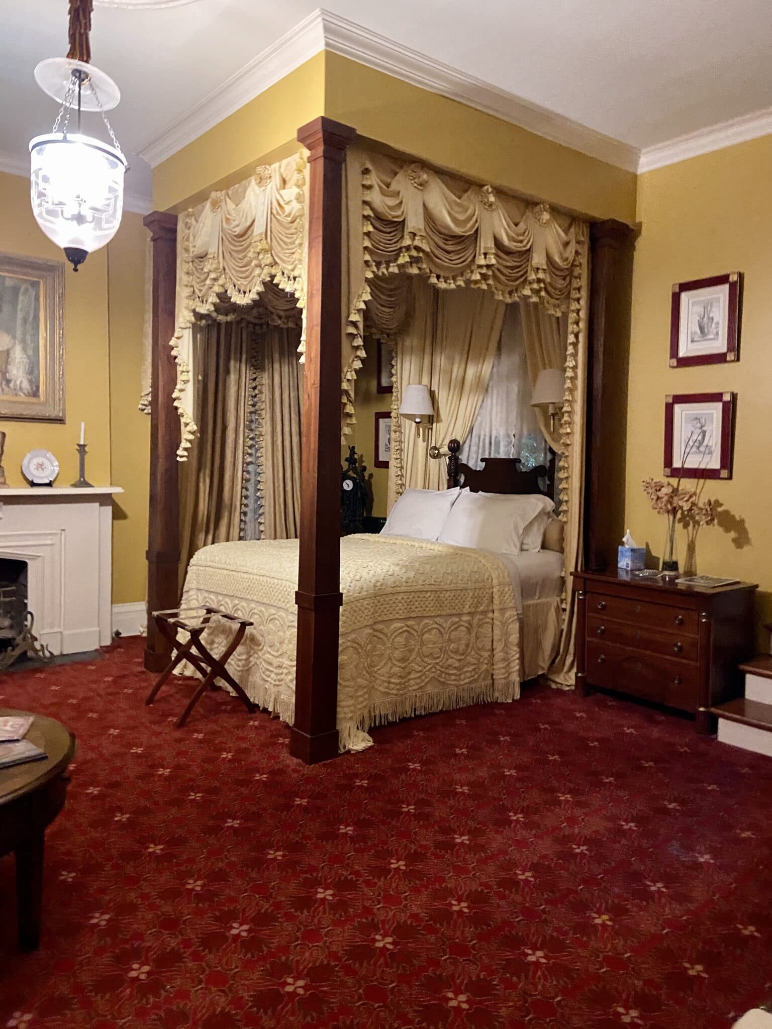 Anchuca Historic Mansion and Inn, a Historic Antebellum Bed and ...